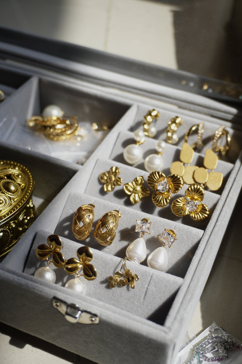 Waterproof Jewellery Online | Buy Anti Tarnish Jewellery Online